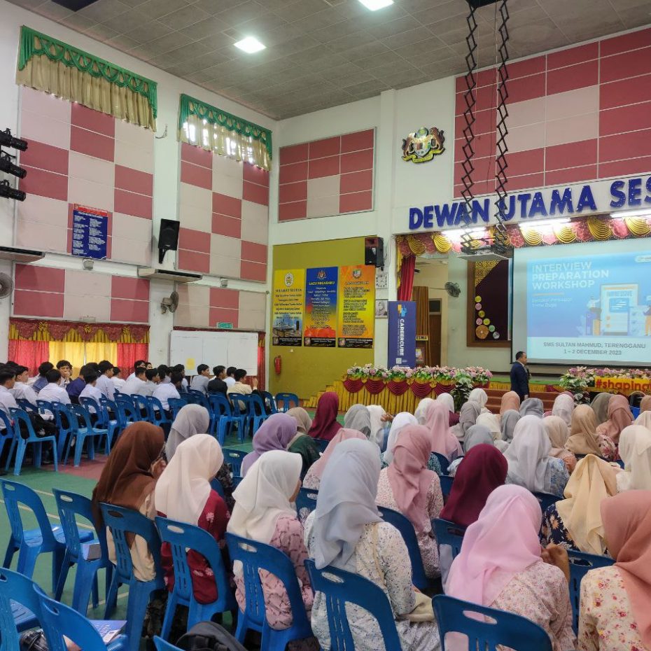 Graduates Career Advancement Centre Career Cube